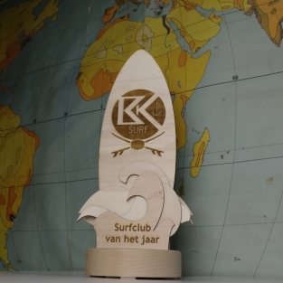 Ecobos maakt awards en trofeeën op maat - Houten "Layered" award
